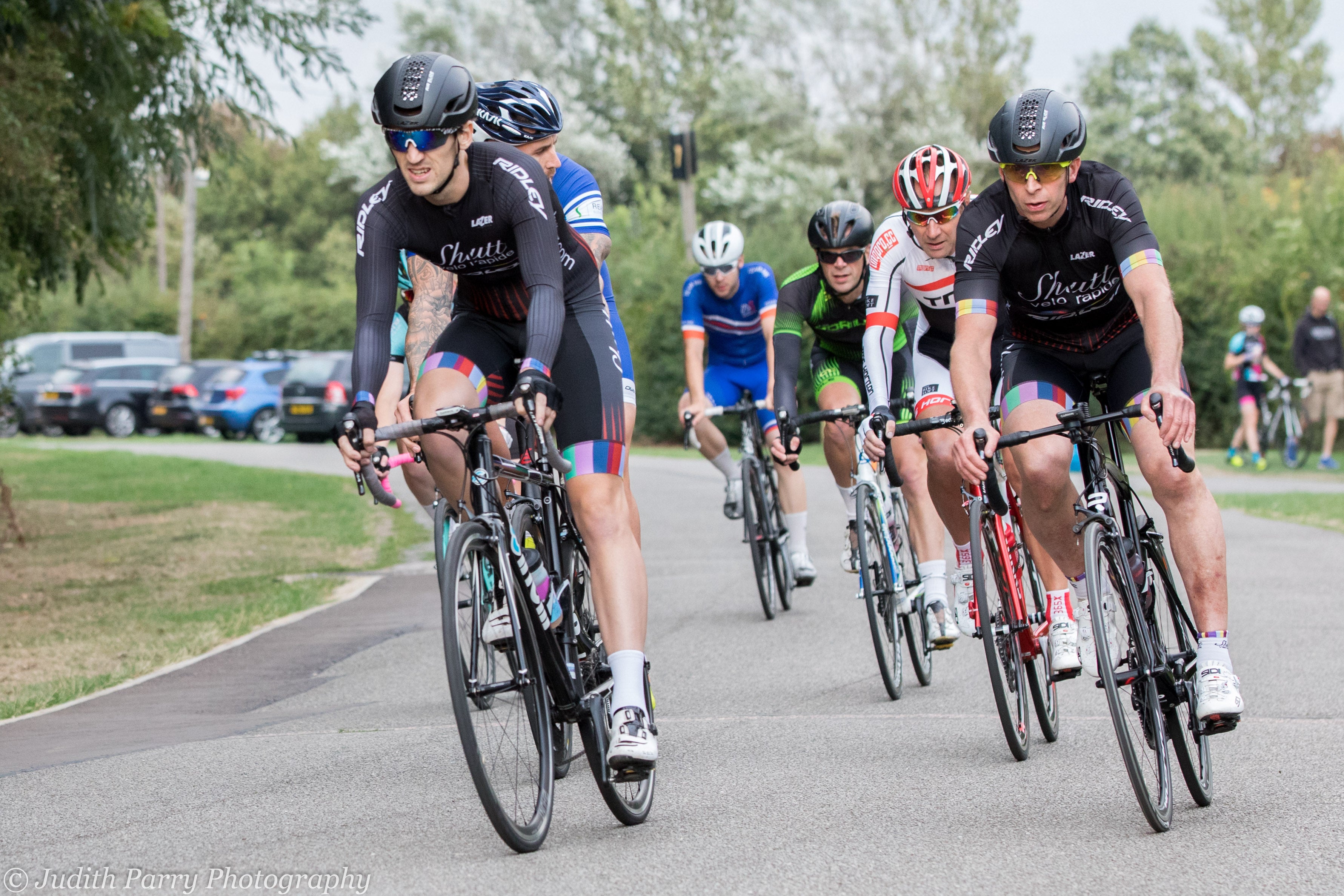 Harvey jumps up the podium! – Shutt Velo Rapide